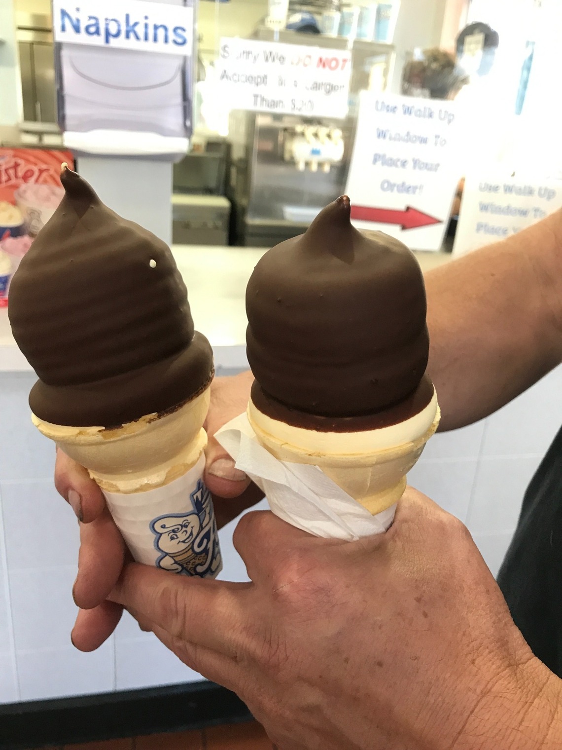 Morro Bay fast food restaurant serves burgers, ice cream | San Luis ...