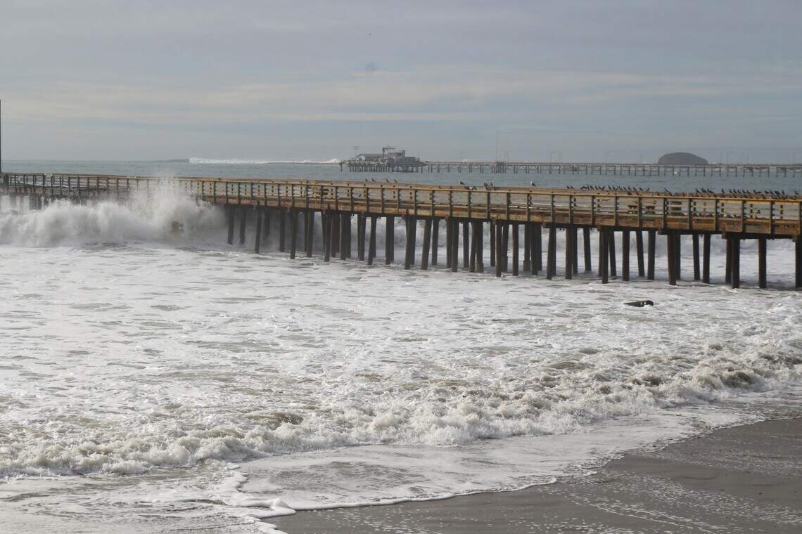 High surf floods streets, spurs water rescues in SLO County CA | San ...