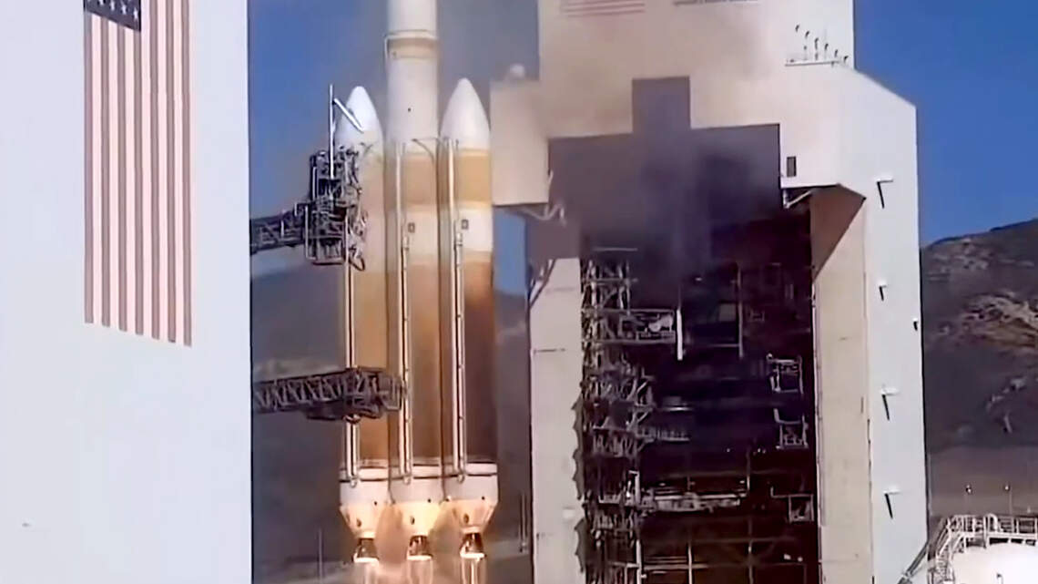 Vandenberg launch: Final Delta IV Heavy rocket blasts off | San Luis ...
