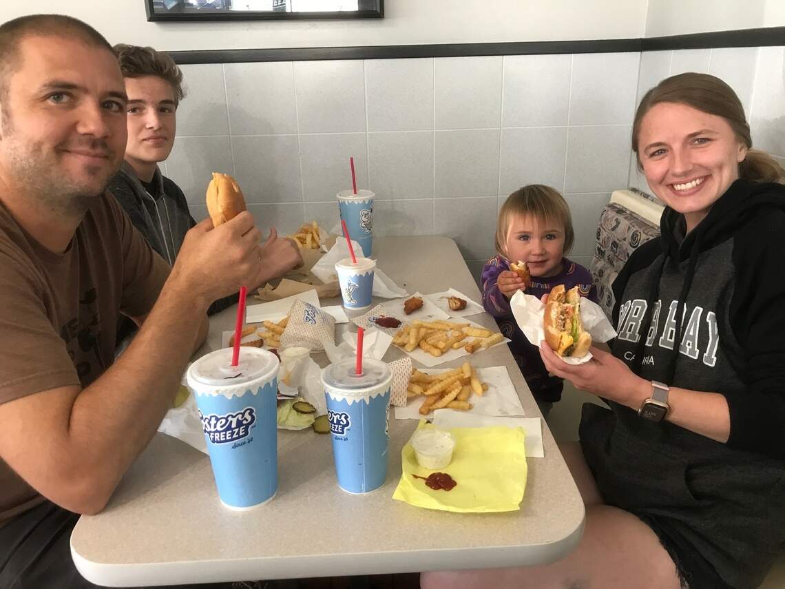 Morro Bay fast food restaurant serves burgers, ice cream | San Luis ...